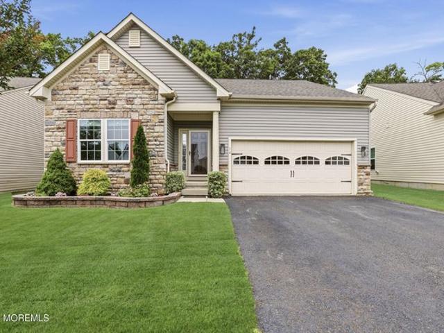 14 LA Quinta Ln, Lakewood, NJ 08701