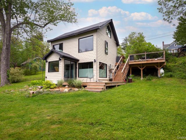 14 Lake Hill Road