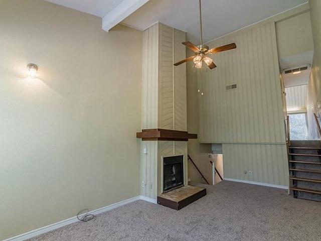 14 Lakeway St, Conroe, TX 77304