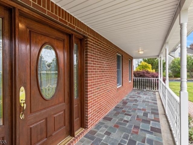 14 Lakeview Ter