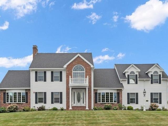 14 Lakeview Ave, Danvers, MA 01923