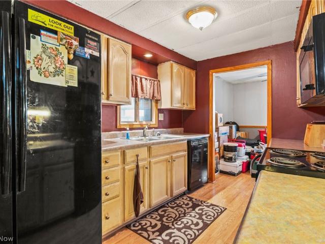 14 Lakeview Court