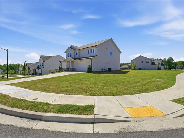 14 Ledgemont Way