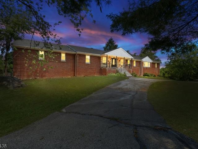 14 Lewisburg Rd