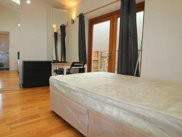 14 Leythe Road, London, W3 8AW, United Kingdom | Studio apartment for rent #123966160 | Rentberry