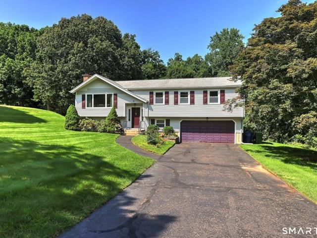 14 Longview Ln, Wallingford, CT 06492