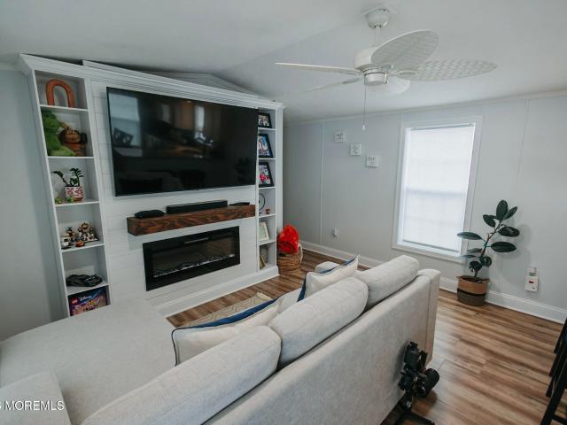 14 Locust Grove