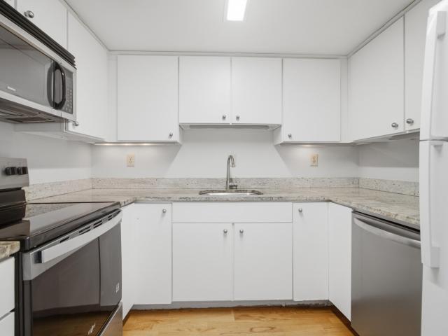 14 Lockwood Drive Apt 3i