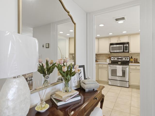 14 Lockwood Drive Apt 9j