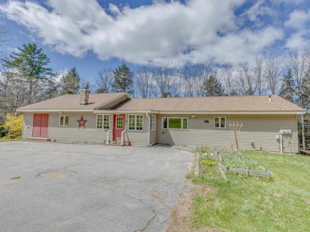 14 Lloyd St, Campton, NH 03223