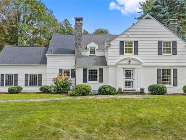 14 Lynacres Blvd, Fayetteville, NY 13066