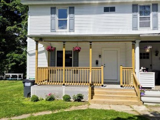 14 Lynch Ave, Castleton On Hudson, NY 12033