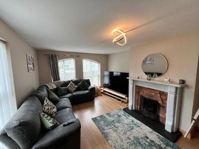 14 Magheraboy Avenue, Portrush, BT56 8GW