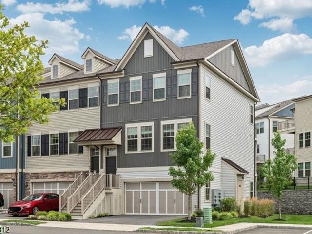 14 Marigold Ct, Warren Twp, NJ 07059