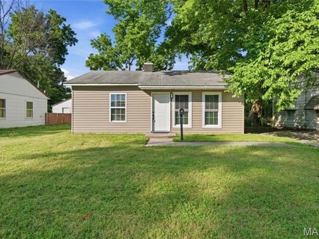 14 Marilyn Ln, Cahokia, IL 62206