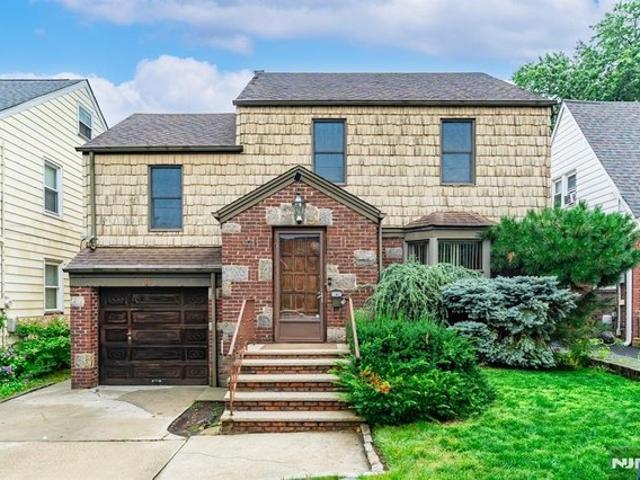 14 Melwex St, Belleville, NJ 07109