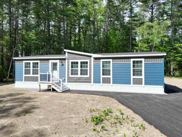 14 Mercury Ln, Nashua, NH 03062