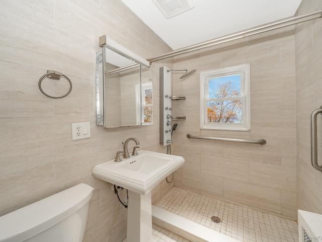 14 Milton Ct, Rockville Centre, NY 11570 | MLS #1029