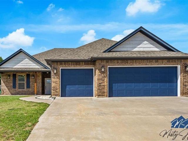 14 Misty Morning Ln, Elgin, OK 73538