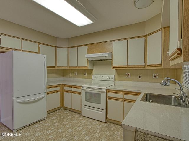 14 Monmouth Lane Unit B