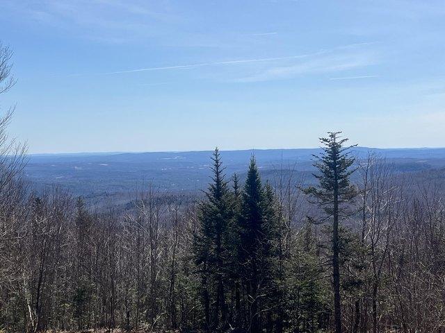 14 Moose Alley Rd, Temple, ME 04984