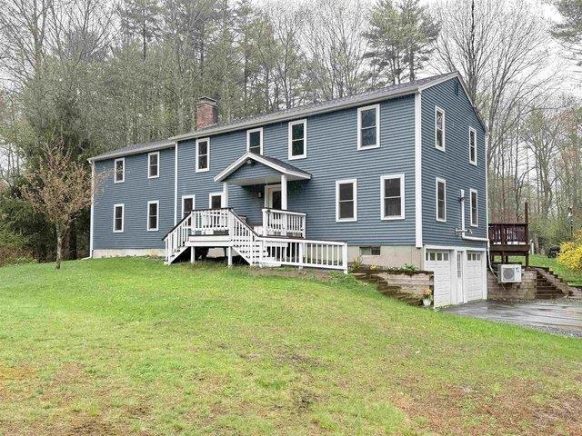 14 Moharimet Dr, Madbury, NH 03823
