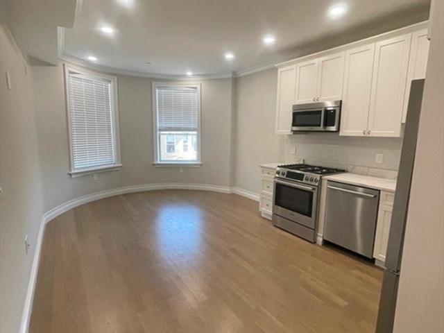 14 Mt Hood Rd, Unit 5, Boston, MA 02135 | MLS #73477 | Compass