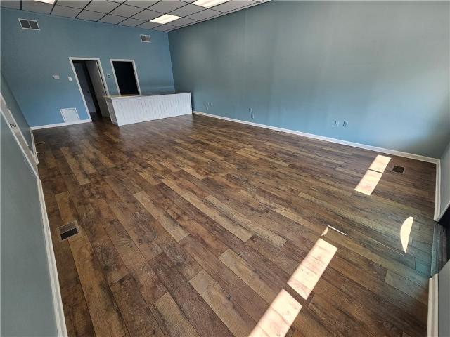 14 N Main St