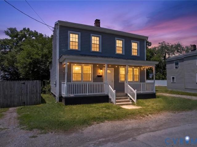 14 N Old Church St, Petersburg, VA 23803