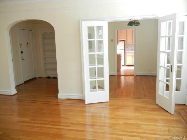 14 N Chatsworth Avenue 2B