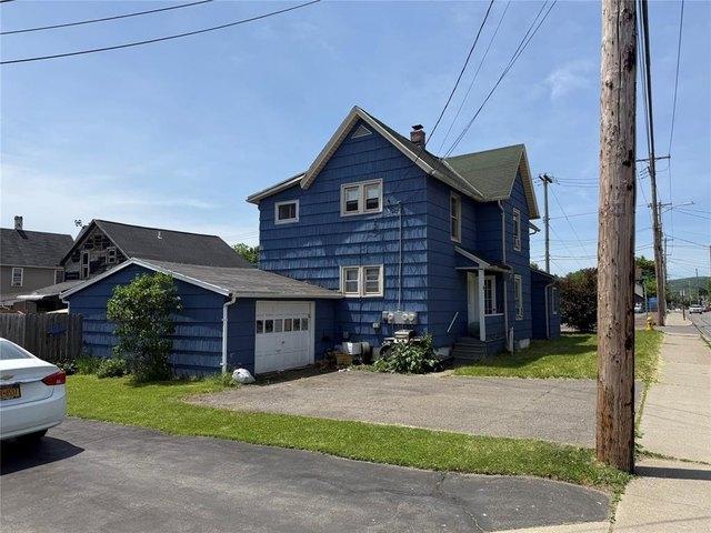 14 N Loder Ave, Endicott, NY 13760