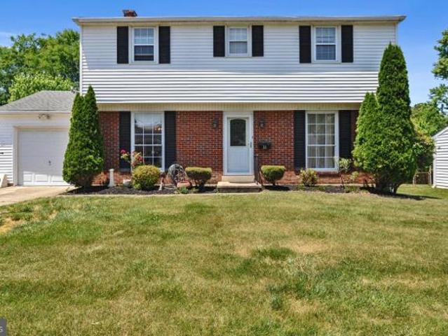 14 Newbrook Rd, Newark, DE 19711