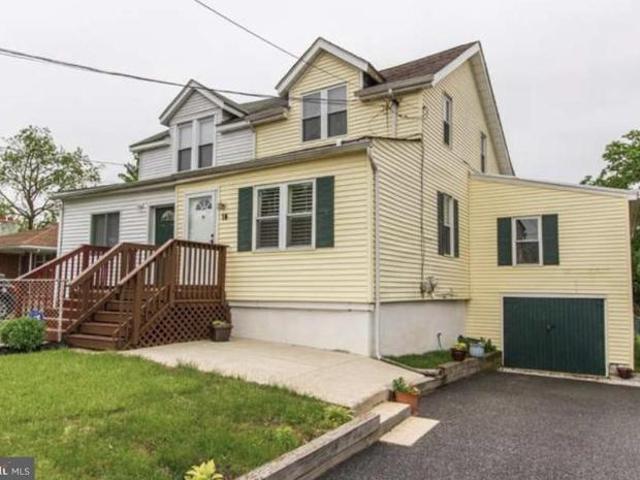 14 Nicholas Ct, Aston, PA 19014