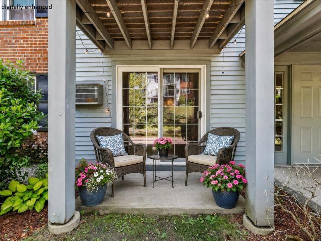 14 Northbrook Drive # 1404
