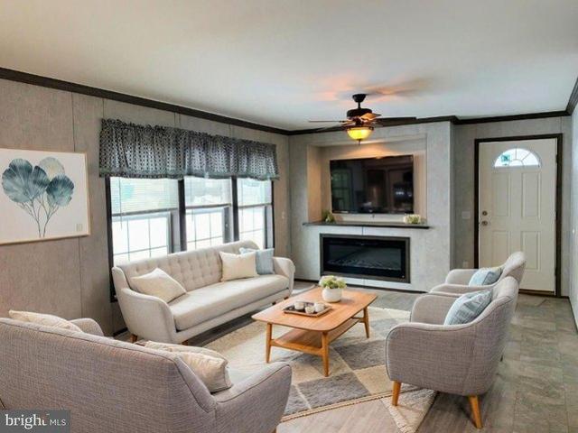 14 Northview Dr, Carlisle, PA 17013