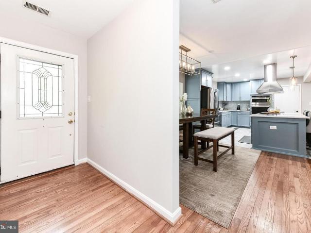 14 Oak Lane
