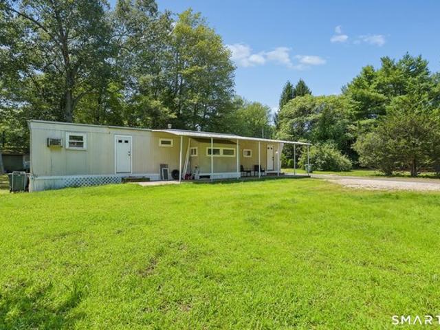 14 Old Mill Rd Trlr 36, Clinton, CT 06413