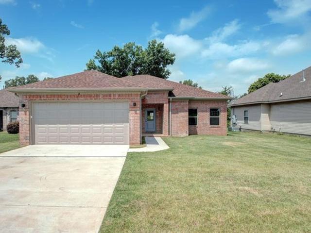 14 Oxford Run Ct, Little Rock, AR 72209