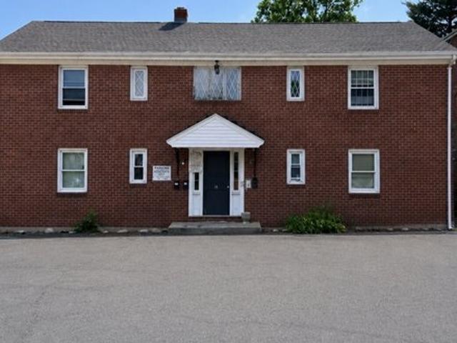 14 Park Pl Apt 4, New Britain, CT 06052