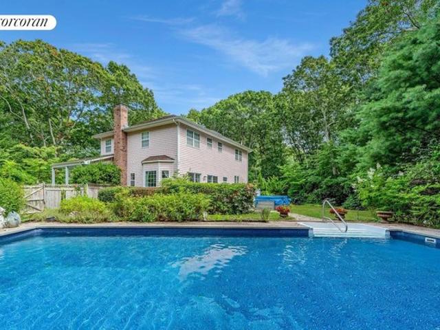 14 Parsons Close, East Hampton, NY 11937
