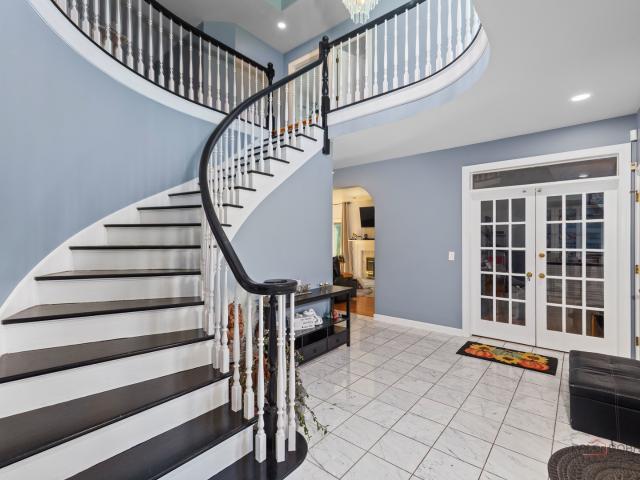 14 Pentwater Drive