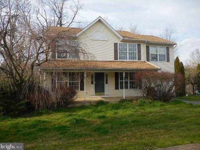 14 Penn Oak Ln, Oxford, PA 19363