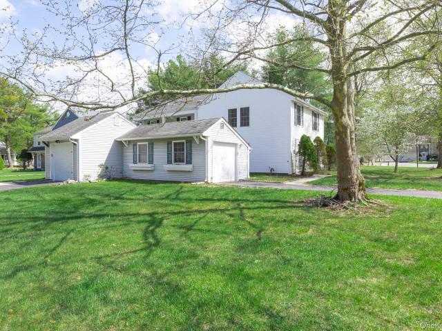 14 Petersburg Ct
