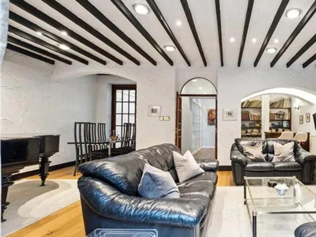 14 Petersham Mews, London, SW7 5NR, United Kingdom | 3 bed apartment for rent #117796839 | Rentberry