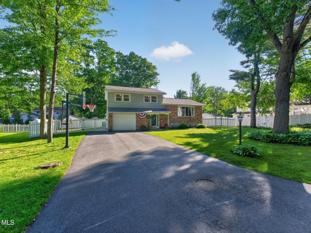 14 Ponderosa Drive