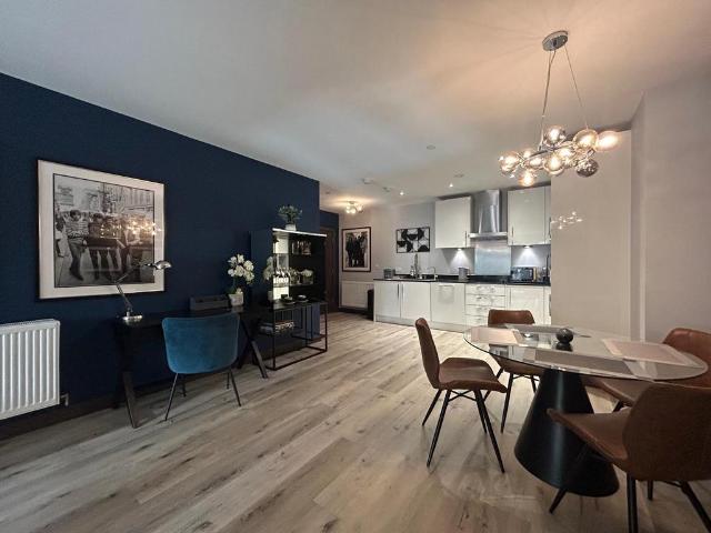 14 Powerhouse Lane, Hayes UB3 1 bed flat to rent £1,895 pcm £437 pw