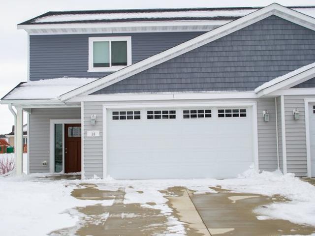 14 Pleasant View Ct, North Mankato, MN 56003