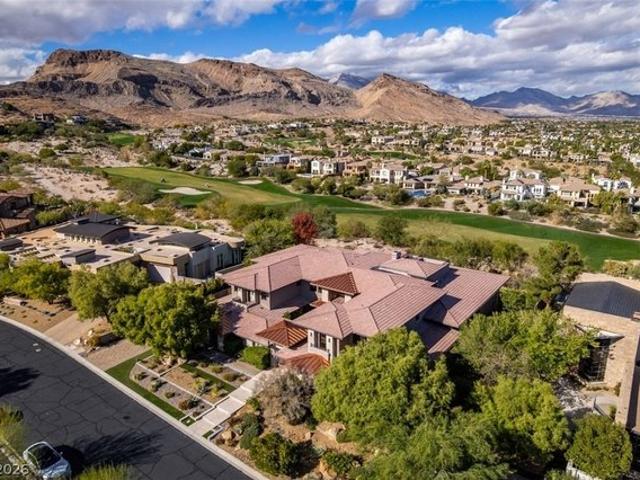 14 Promontory Ridge Dr, Las Vegas, NV 89135