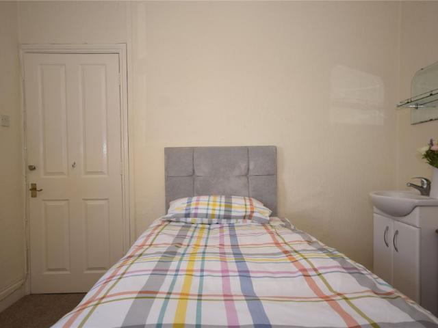 14 Priory Road, Keynsham, Bristol, BS31