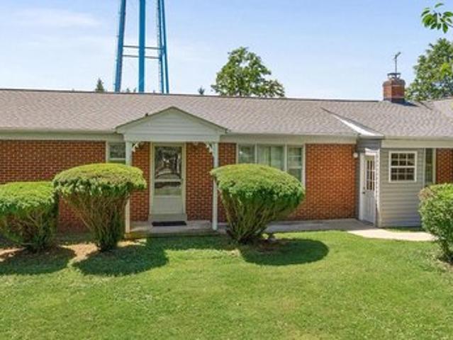 14 Quarter Branch Rd, Lovettsville, VA 20180
